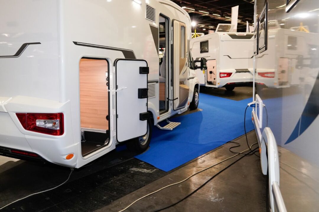 5 Different Types of RV Storage - RVJunket