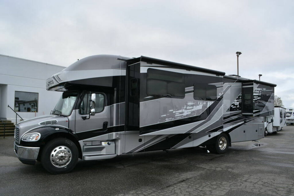 2023 Jayco Seneca 37L Class C RV (Floor Plan) - RVJunket